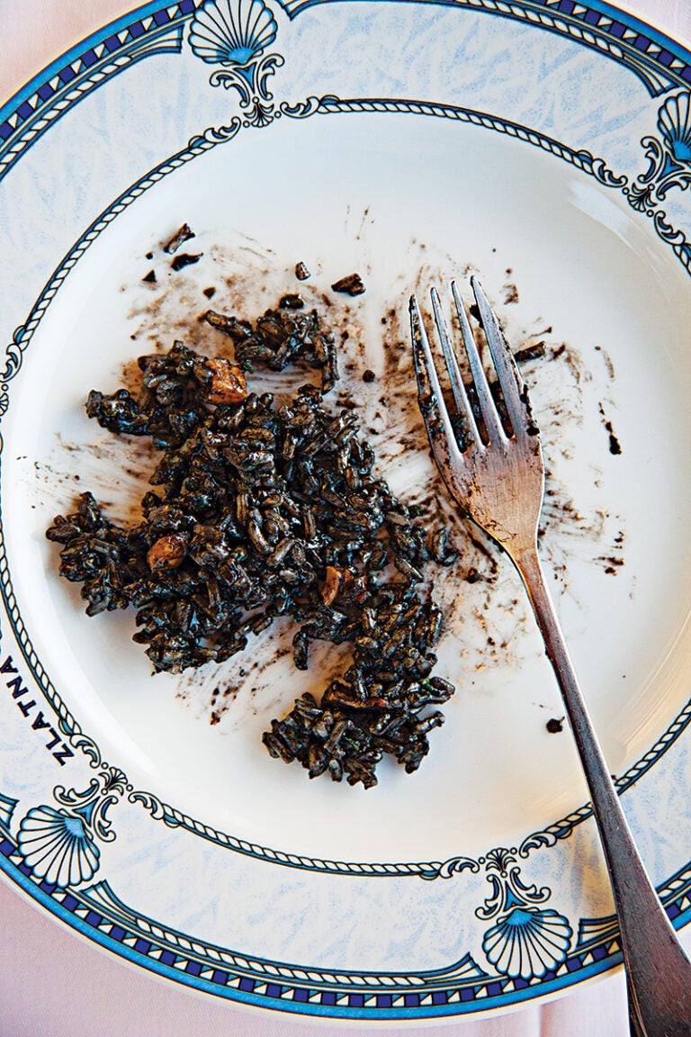 Crni Rižoto (Black Cuttlefish Risotto) | Saveur