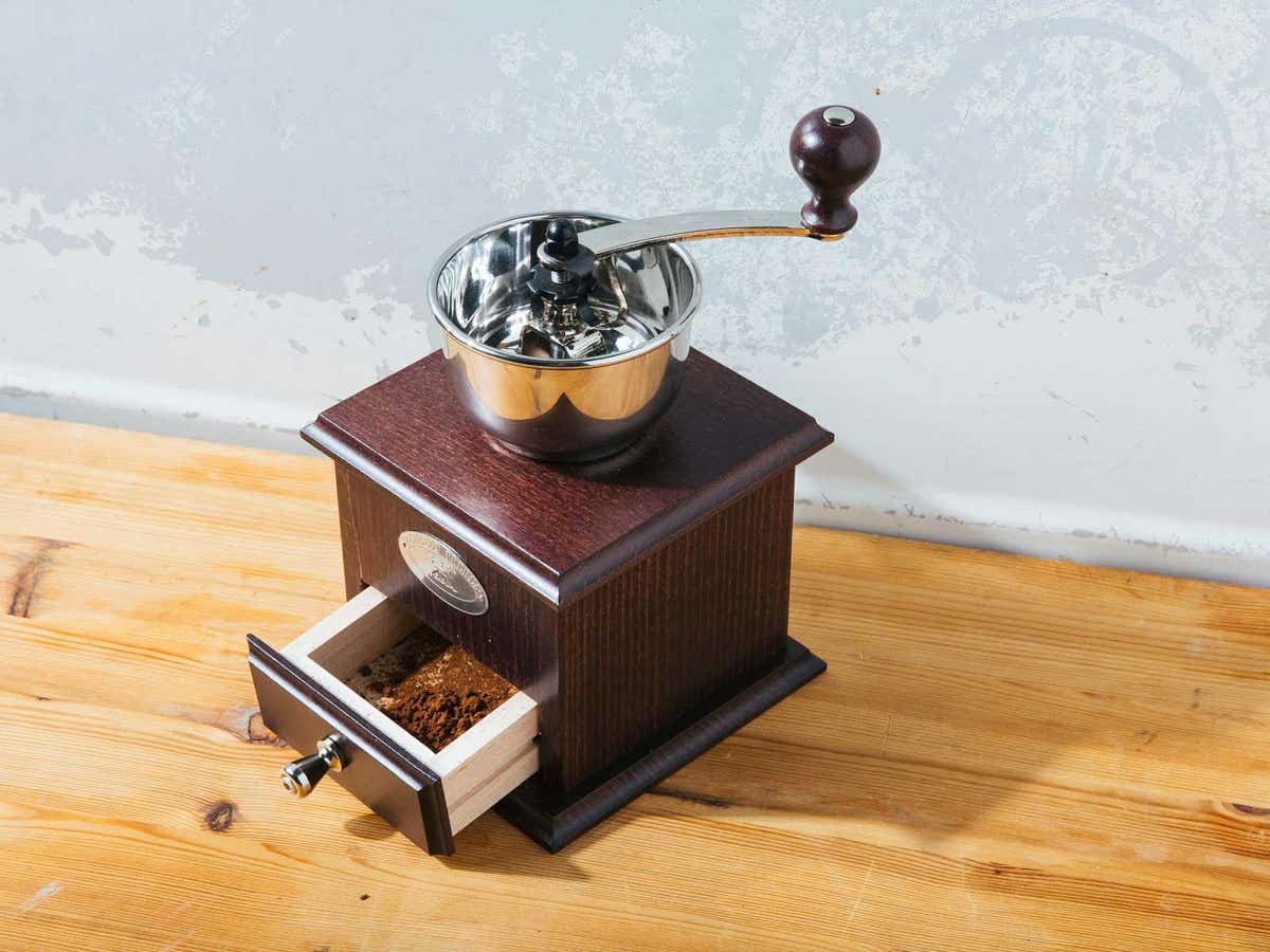 Our Guide to the Basics of Unplugged Coffee Making | Saveur
