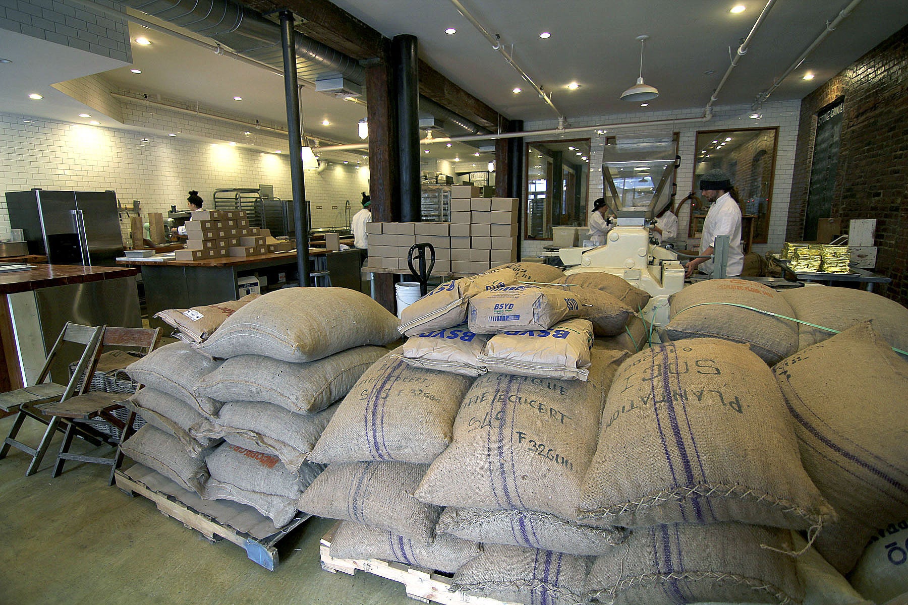 From Bean to Bar at the Mast Brothers Chocolate Factory | Saveur