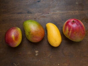 How to Pick the Perfect Ripe Mango | Saveur