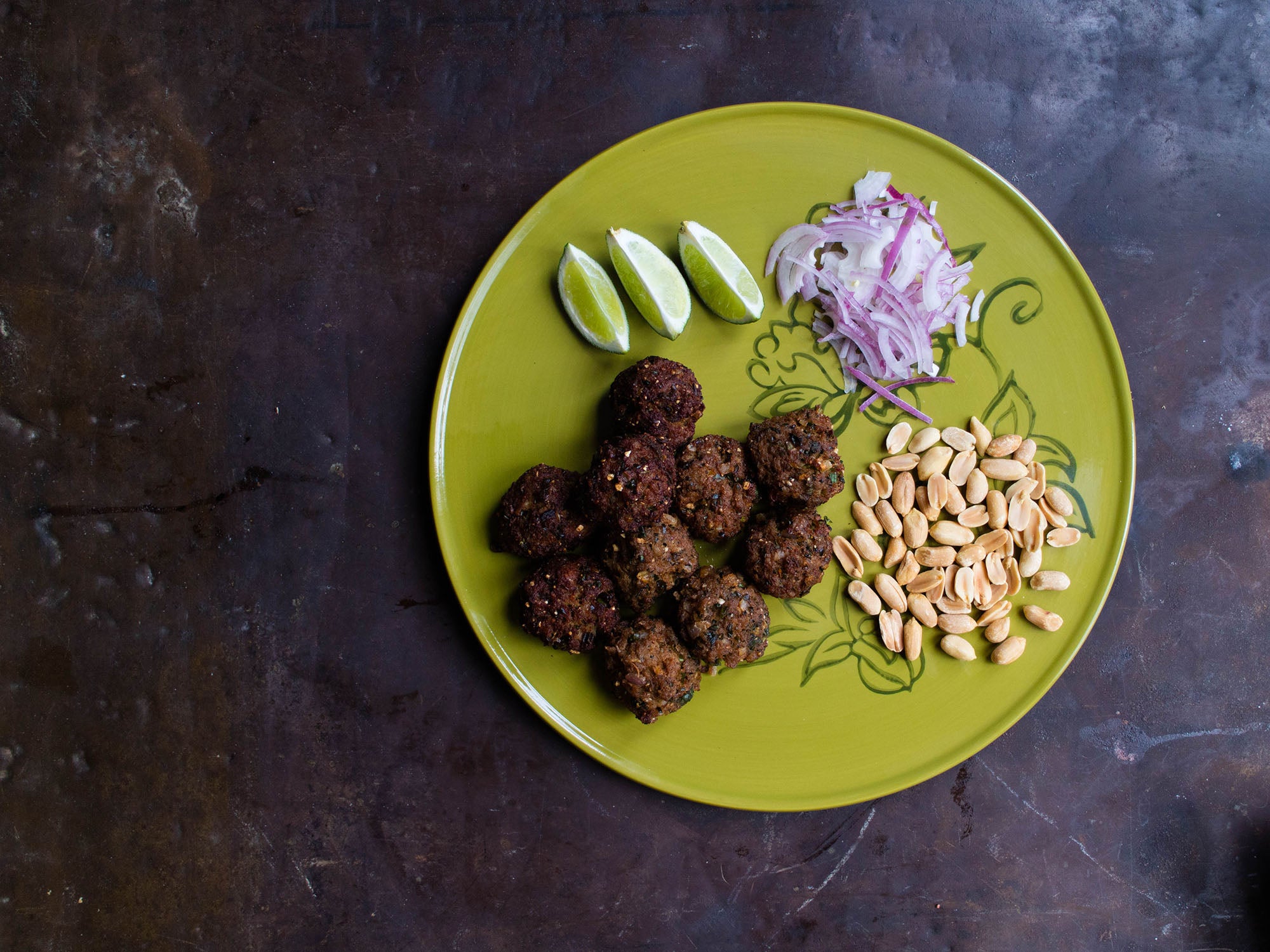 Laab Tod (Deep Fried Spicy Isaan Laab Balls) | Saveur
