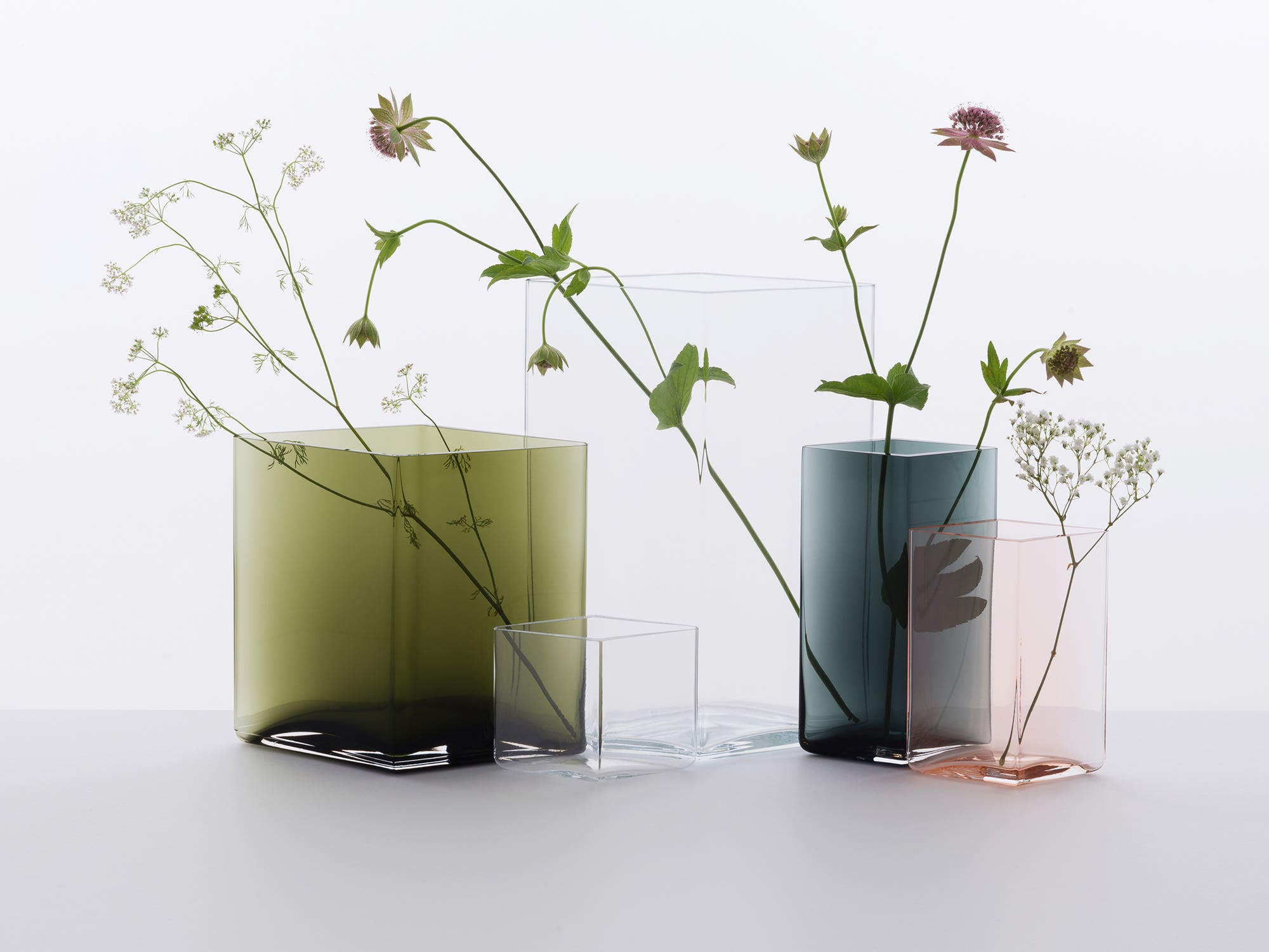 Spring Dinner Party Essentials | Saveur