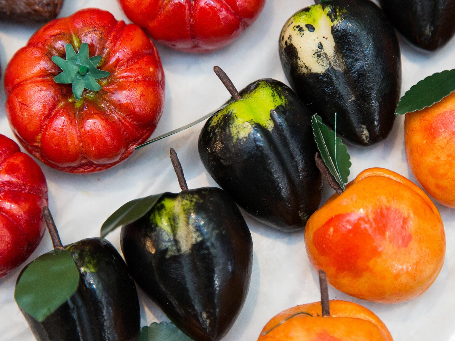 The Italian Tradition Behind These Shockingly Beautiful Marzipan Sculptures