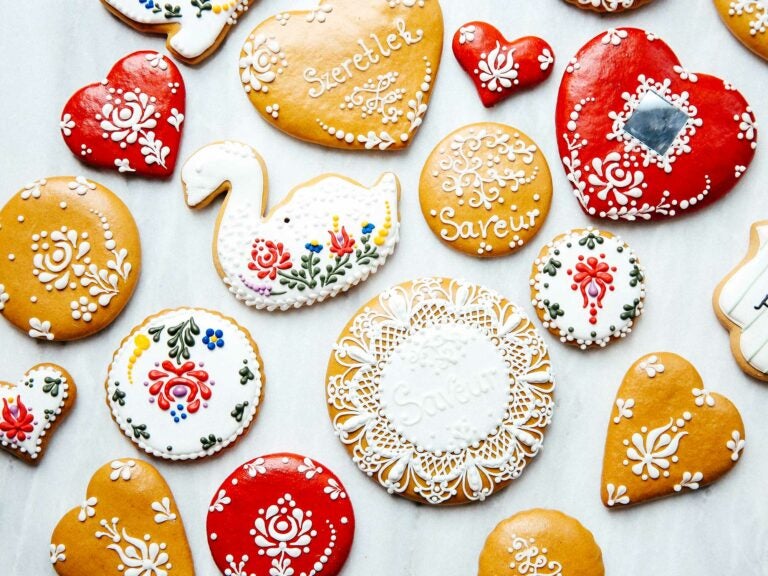 These Gorgeous Cookies Tell a Nation's History With a Piping Bag