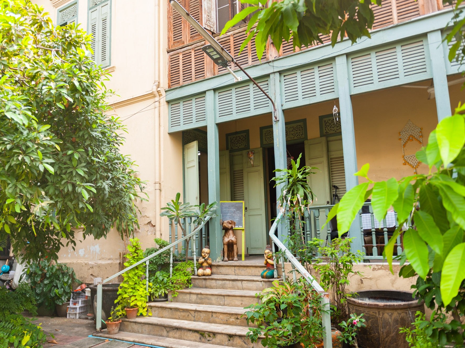 This Under-the-Radar Bangkok Classic Is Worth the Trip to Thailand